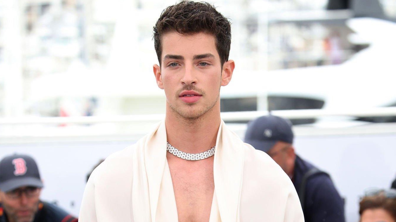 Evolución del actor Manu Ríos en fotos y videos - Homosensual