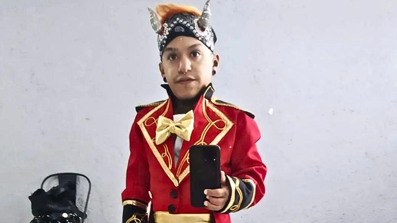 LMD6: Adrián Zuki es Venenito en La Más Draga 6 - Homosensual