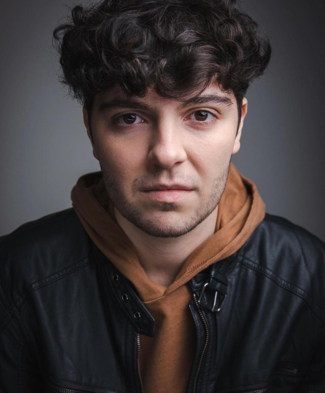 Biografía de Mack Bayda, actor trans de 'A Man Called Otto' - Homosensual