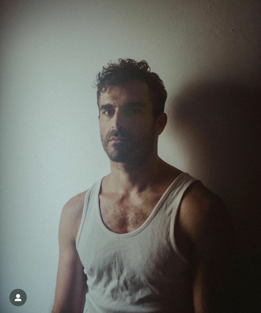 Datos y videos de Borja Luna, el actor español de 'Respira' - Homosensual