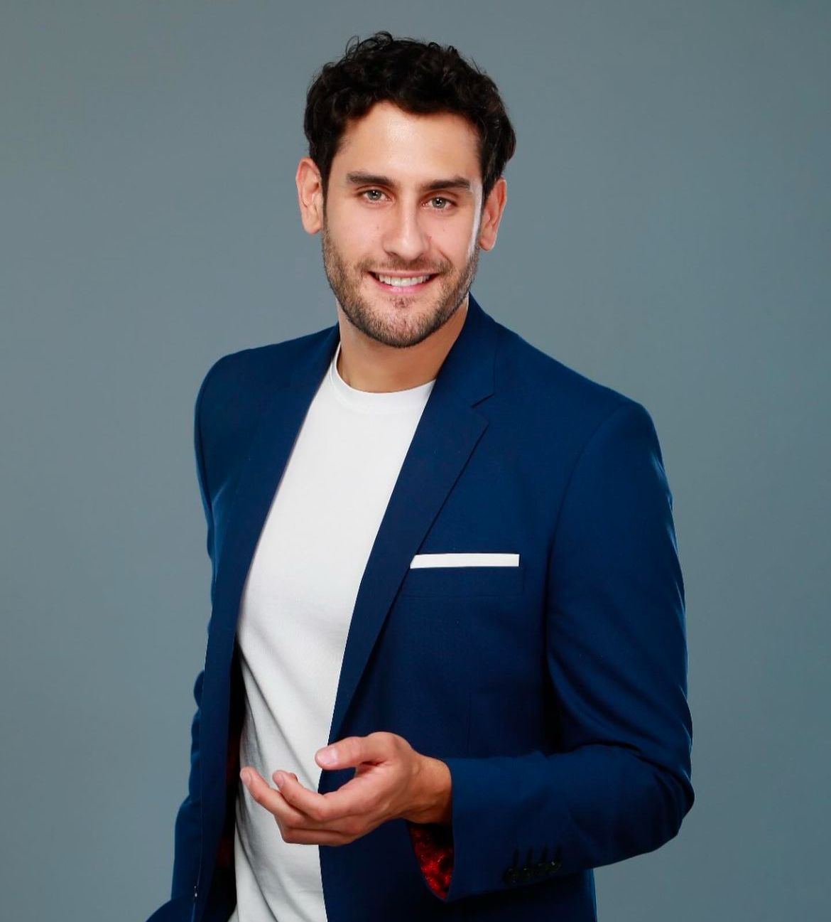 Sexualidad y pareja de Sebastián González, conductor y actor colombiano ...